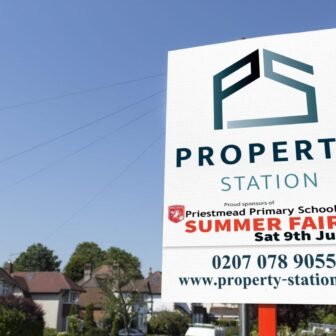 Pavement Signs UK | Personalised Pavement Sign Printing